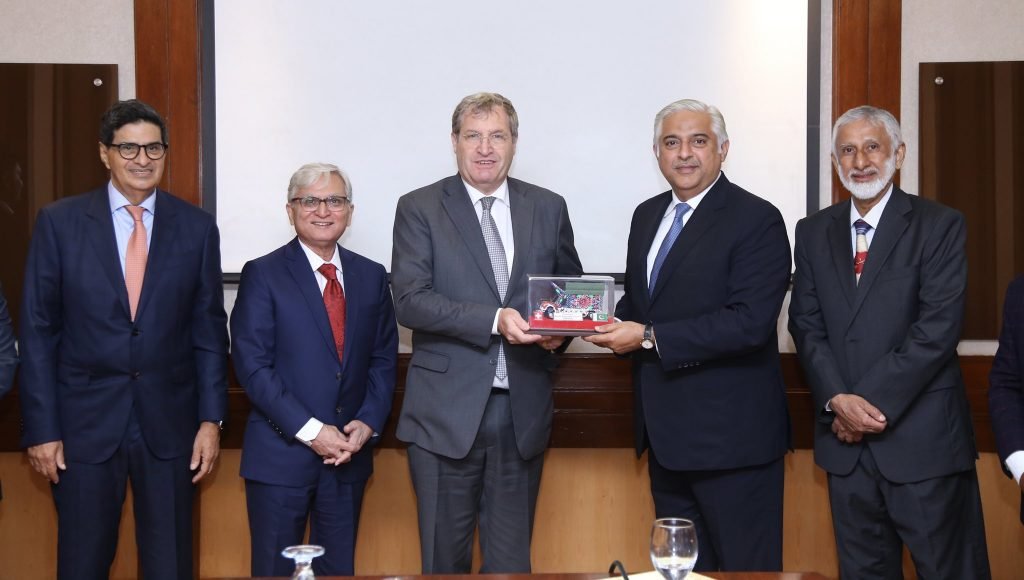 SBC hosts Swiss Ambassador to Pakistan - TDI