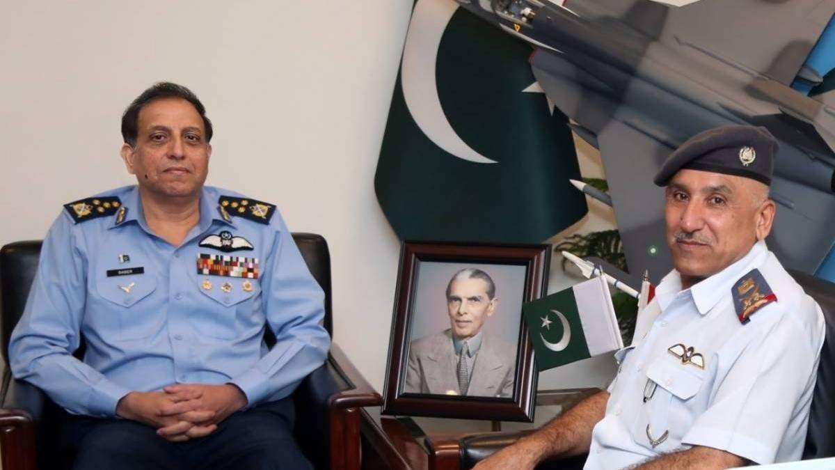 Commander Iraqi Navy calls on Air Chief - TDI