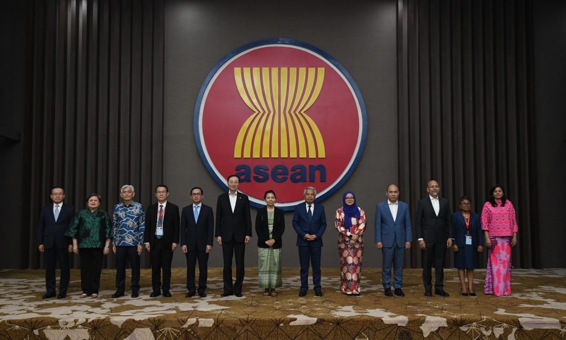 ASEAN-China commits to strengthen strategic partnership - TDI