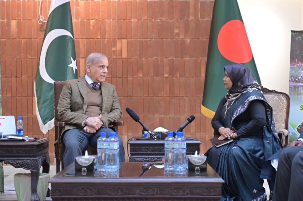 Pakistan's PM Condoles the Death of Khaleda Zia at Bangladeshi High ...