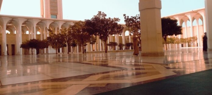 Great Mosque of Algiers: Symbol of Faith and Power - TDI