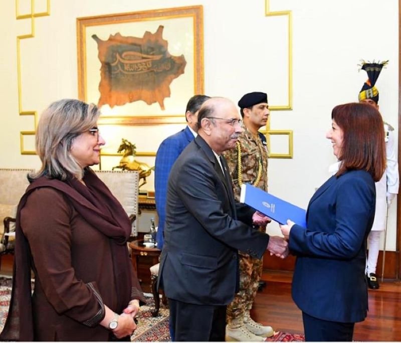 Greek Ambassador Presents Credentials to President Zardari